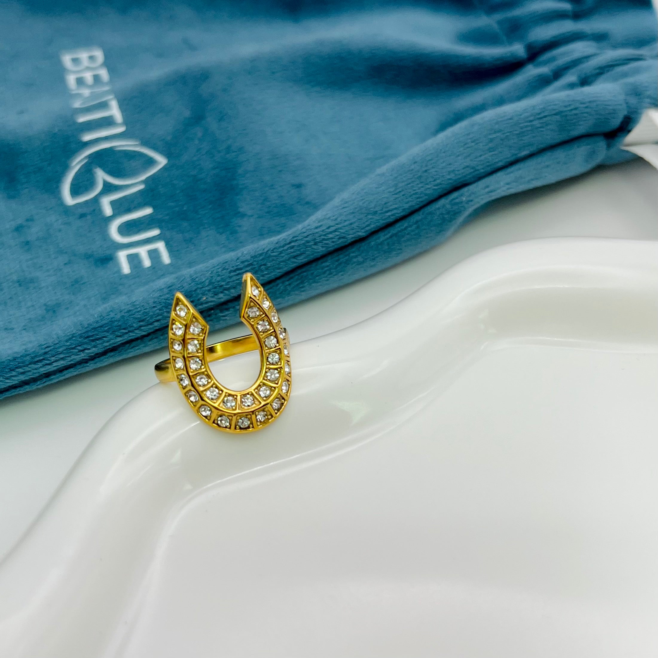 U-SHAPED RING – BEAUTIBLUE